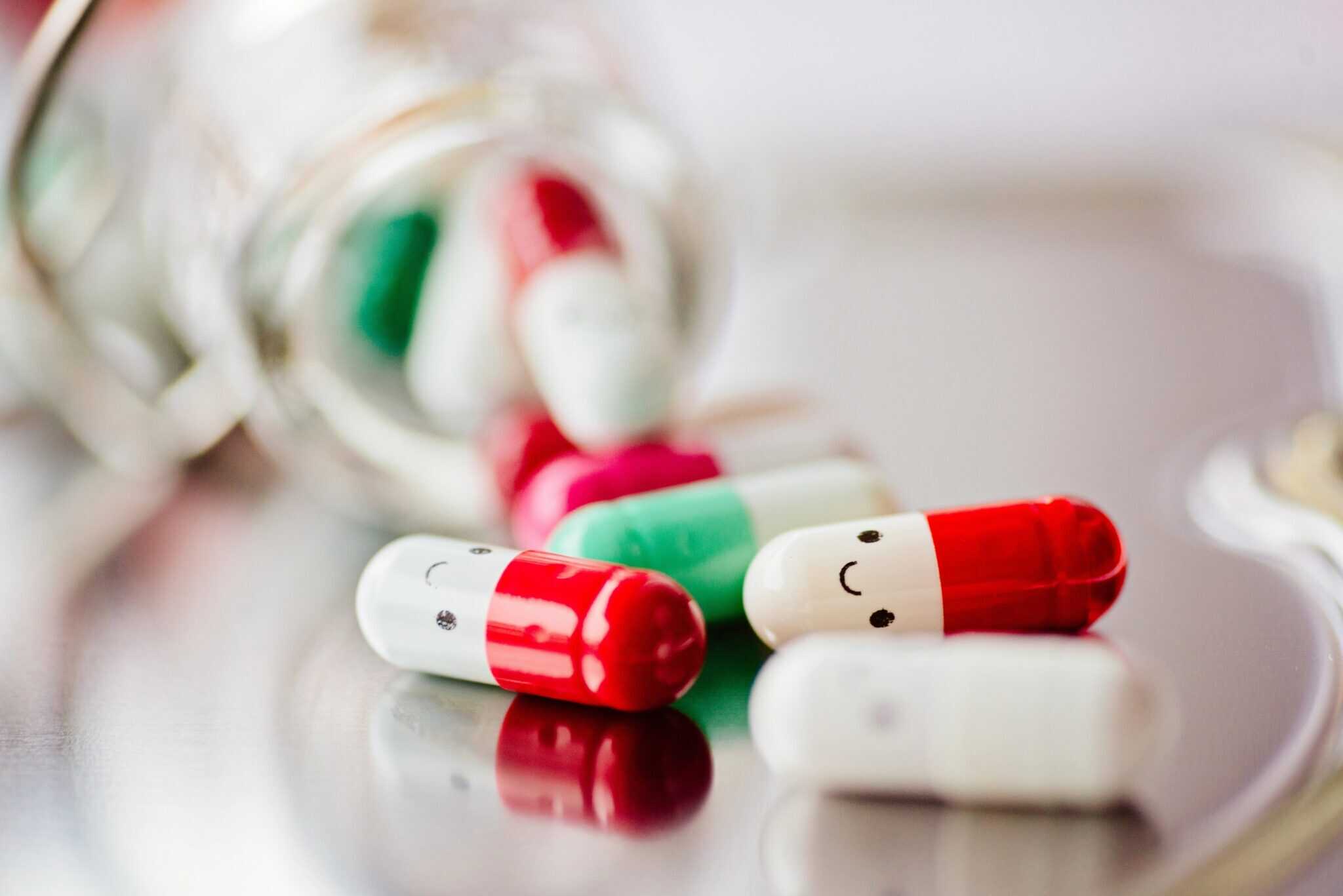 SSRI vs SNRI: Key Differences, Side Effects & Uses